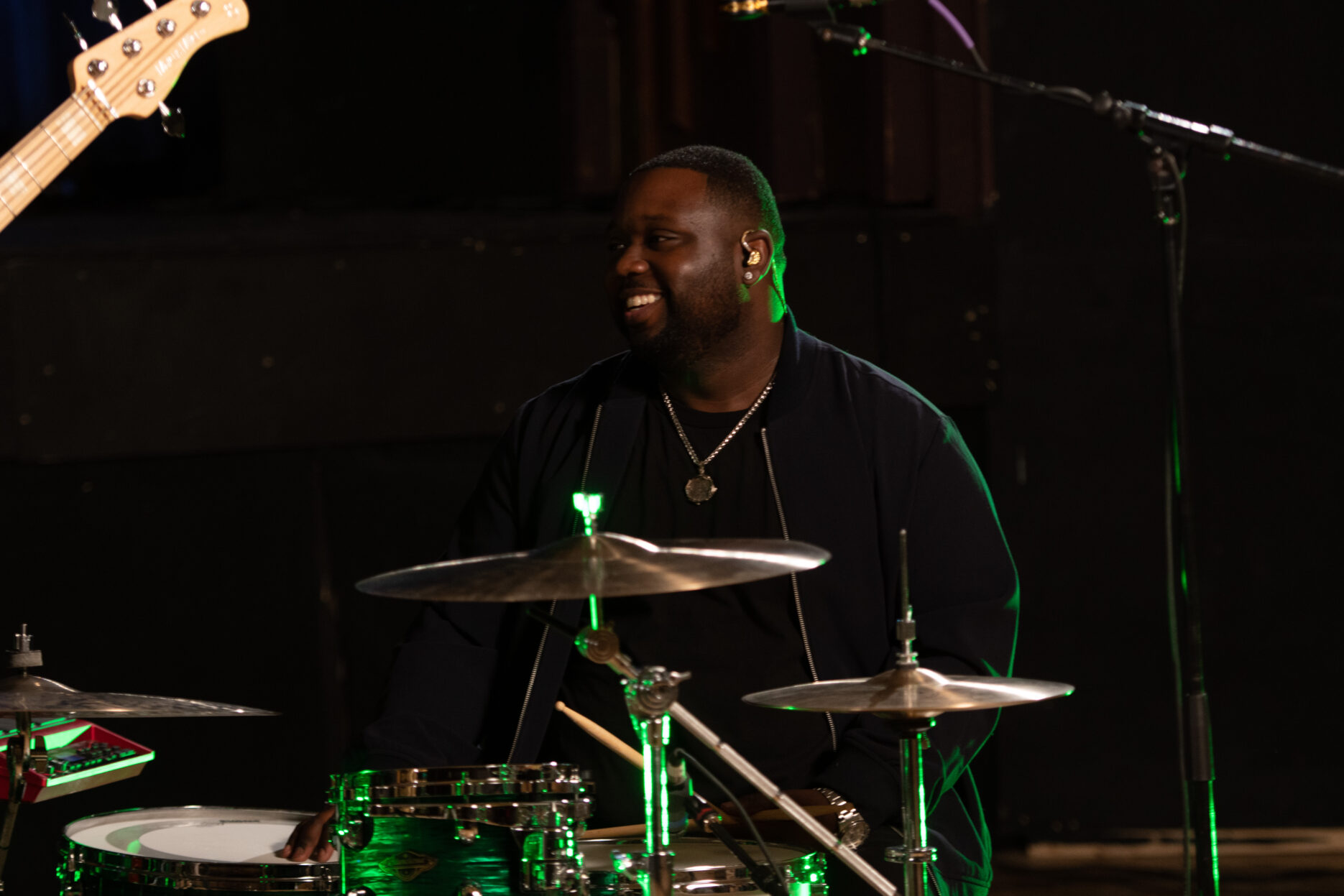 Classic Yellow – Music Management